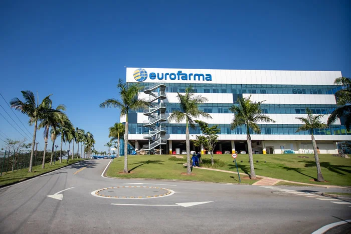 Eurofarma amplía su liderazgo con la adquisición de Genfar