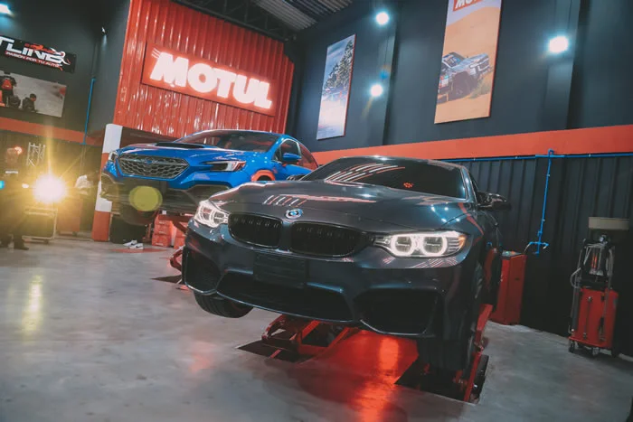 Motul inaugura su primer “Garaje Motul” en Colombia